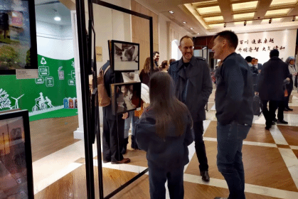 Seeing the world through different eyes