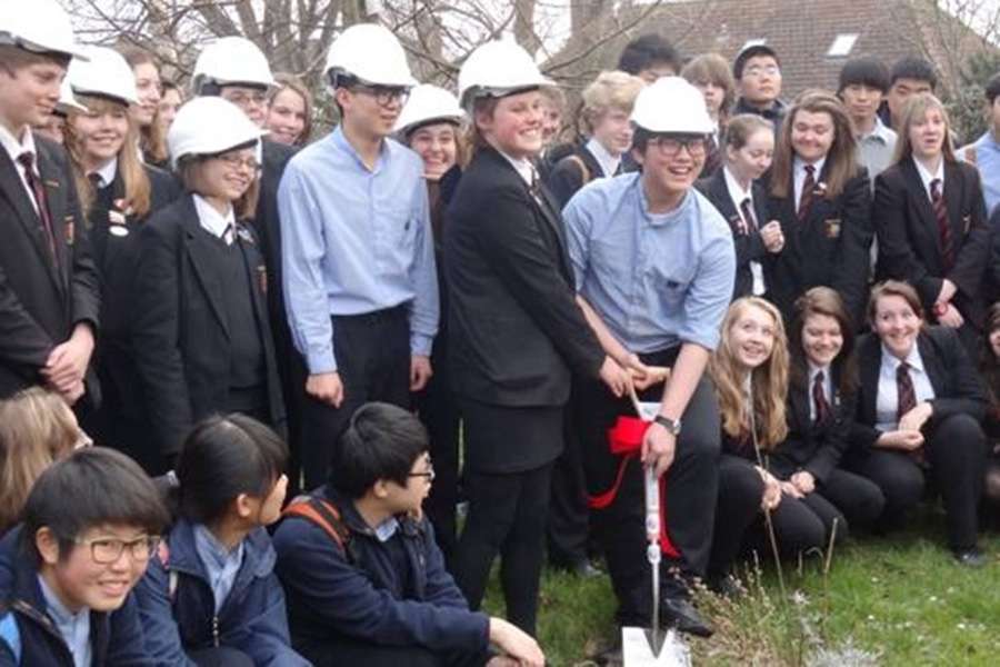 Jiaodong.net - YWIES Yantai is an "Earth Village" with 400 Students ...